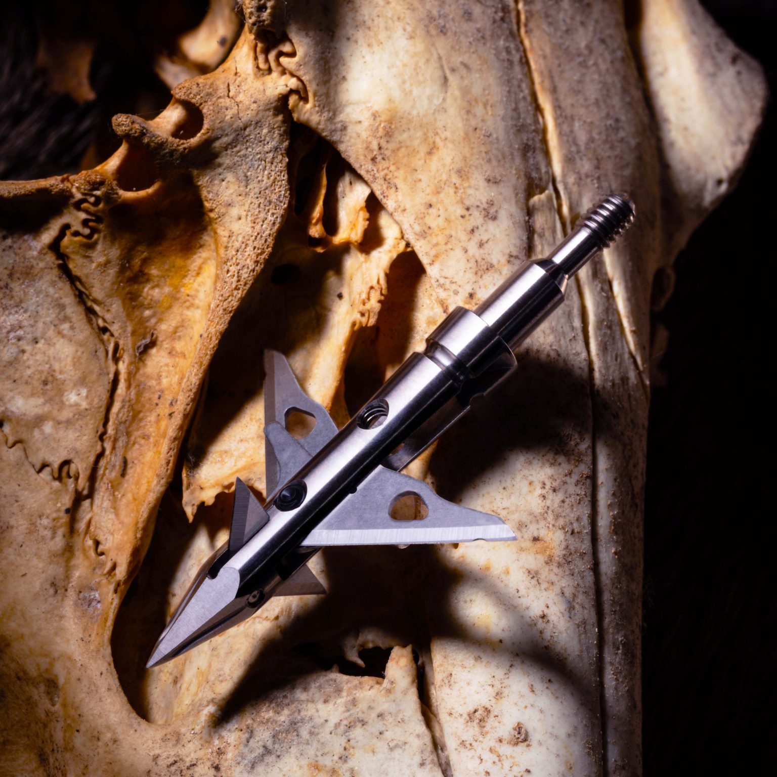 Ti 1.5 4-Blade HYBRID BROADHEAD - Crossbow Broadheads - Sevr Broadheads